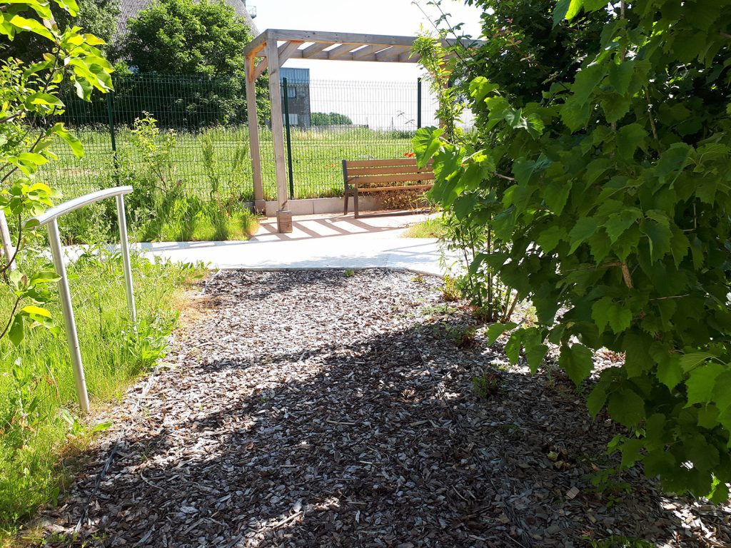 Réseau OMERIS - Amenagement d'un jardin sensoriel pour l'UVP